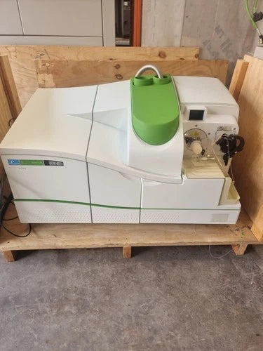 Perkin Elmer NexION 300X ICP Mass Spectrometer System C/W Vacuum Pump